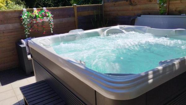 Nuit Etoile Avec Jacuzzi Prive - Bénodet