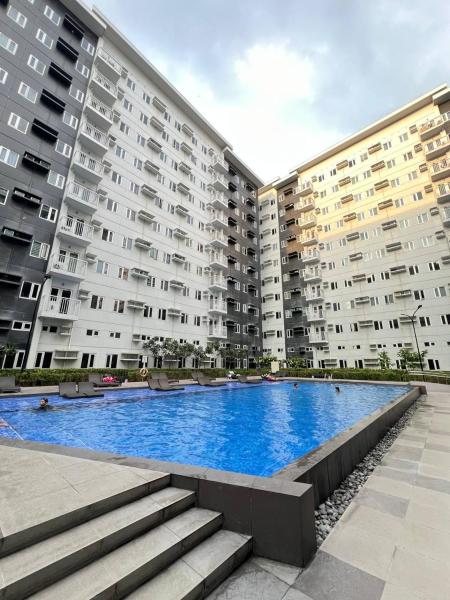 Paris Theme Near Ayala Feliz Mall 2br Netflix Prime Hbo Max Internet With Pool Parking Fee - Antipolo