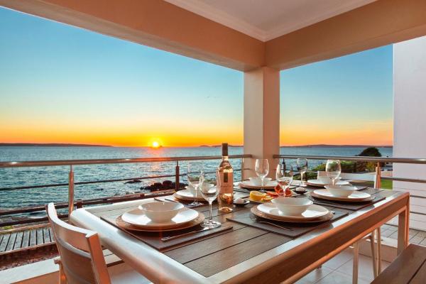 Tenos On Calypso 12 By Host Agents - Langebaan