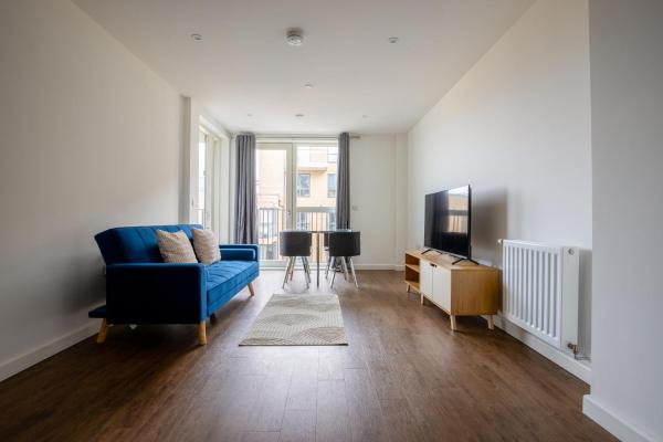 Docklands & London City 1 Bed Balcony Apartment - Greenwich