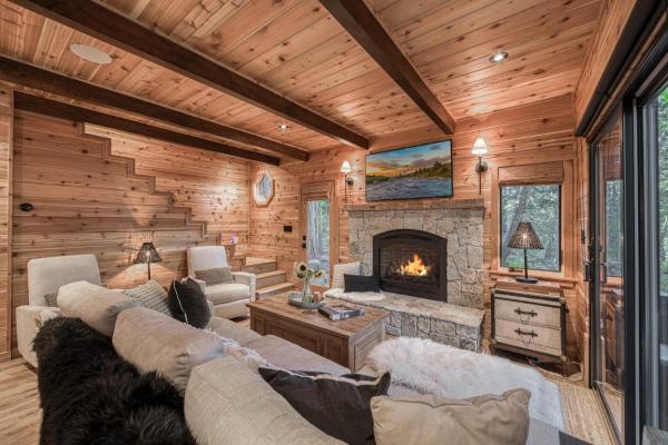 Songbird Cabin At Chambers By Tahoe Getaways - Pet-friendly 2 Br With Hoa Access - Tahoe City, CA