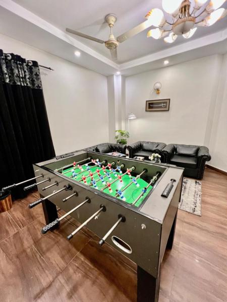 Suite 007 2br Central Isb Foosball & Dining In F-11 - Islamabad