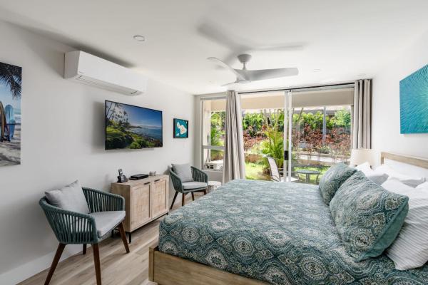 Stunning Modern Beachfront Resort Vistas - Maui, HI