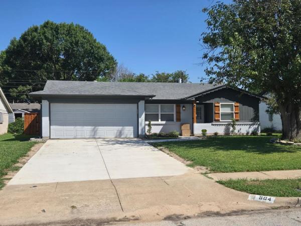Family Comfort Retreat & Spacious Yard - Northwood Hills - Dallas