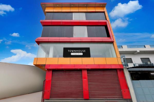 Townhouse Jhilmil Metro Station Formerly Legacy Residency - Ghaziabad