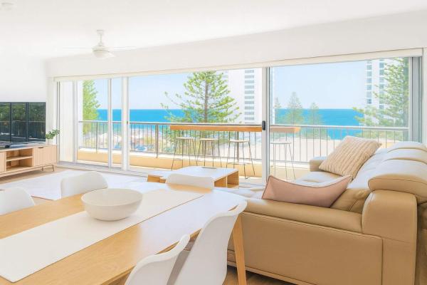 Snapper Rocks Ocean View Retreat - Gold Coast
