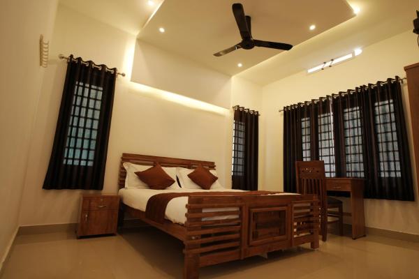 Periyar Premium Villa Thekkady - Idukki