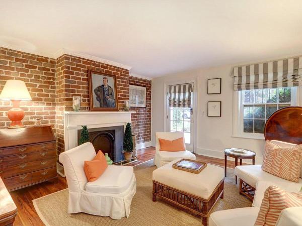 Jones Street Retreat - Savannah