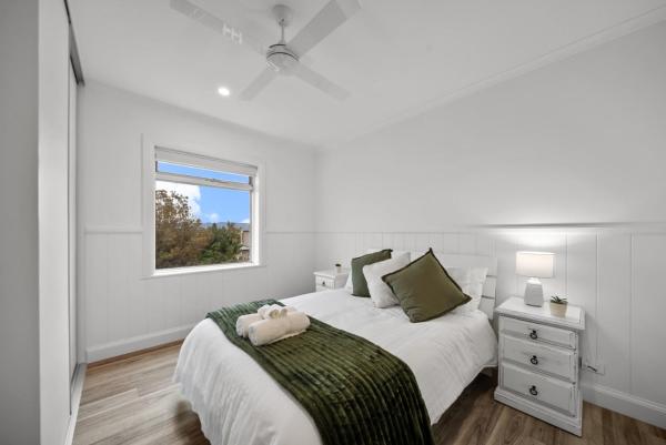 Beachfront Bliss - Oceanfront Views Glenelg North - Holiday Apartment - Sleeps 4 - South Australia