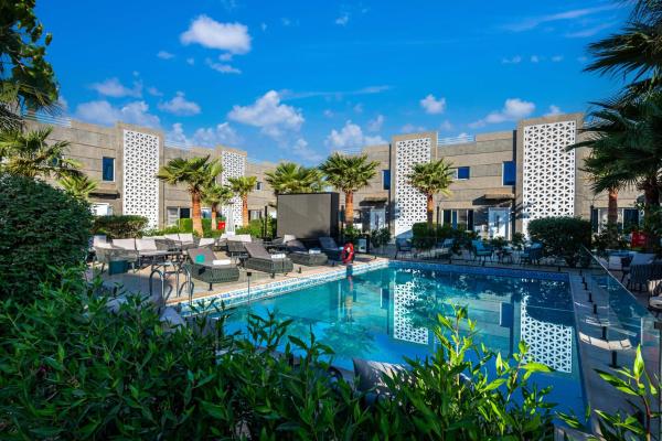 منتجع رينيوم القيروان الرياض - Riyadh