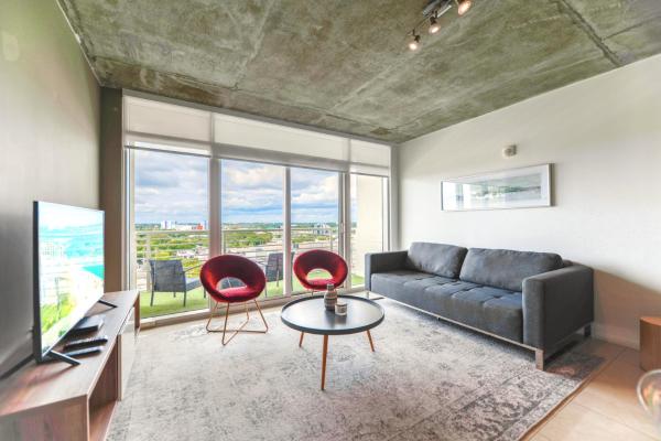 Modern Midtown Gem - Walk To Everything - Miami, FL