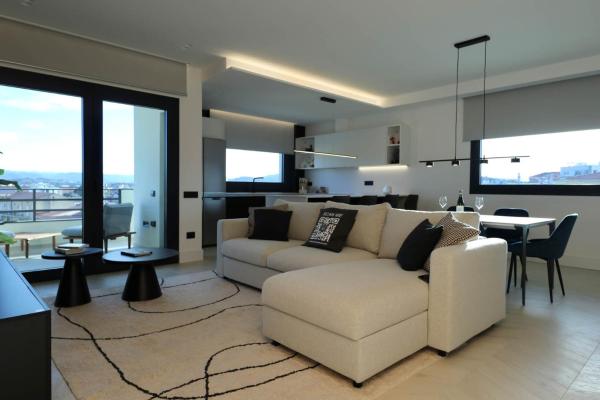 Luxurious High-end 2br Penthouse - Terrace - Great View - Parking - Historical Centre - Olbia