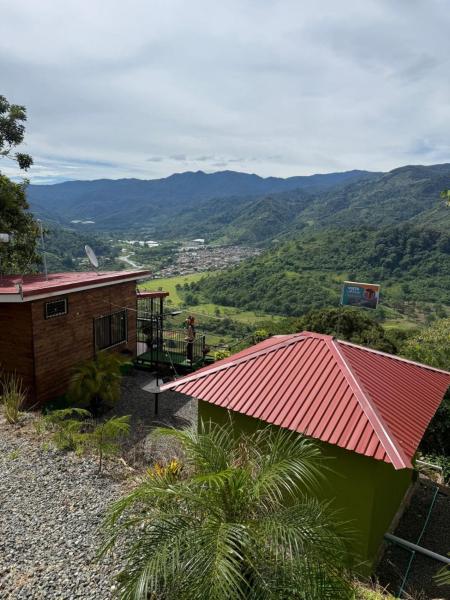 Cabaña Vista Al Vall - Cartago