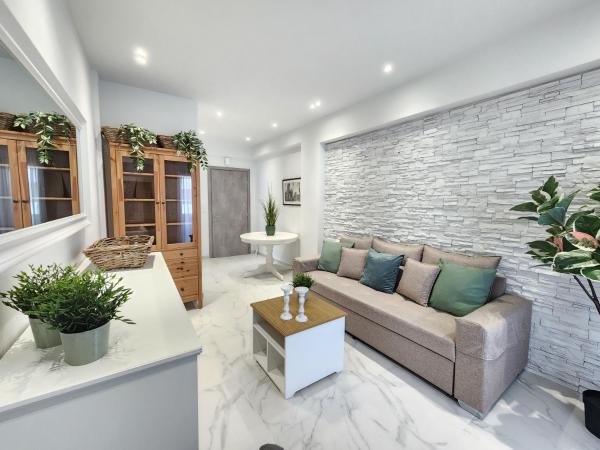 Miracle Luxury Suites - Cyclades
