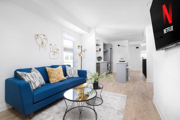 Ossington Oasis Modern Family Retreat - Mississauga