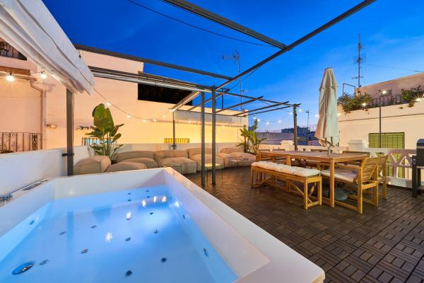Oasis Jacuzzi Retreat Ii - Marbella