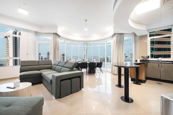 Amazing Palm View - Prime Location - Spacious - Dubai