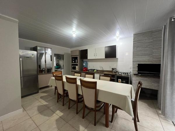 Casa De 03 Dormitórios No Centro De Bombinhas - Bombinhas