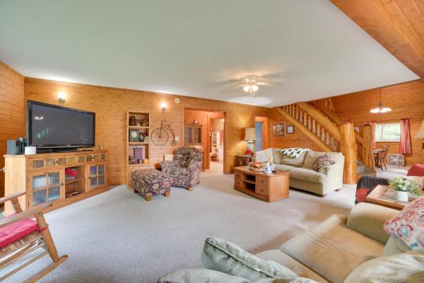 Rustic Mullett Lake Home, 3 Mi To Marina! - Indian River, MI