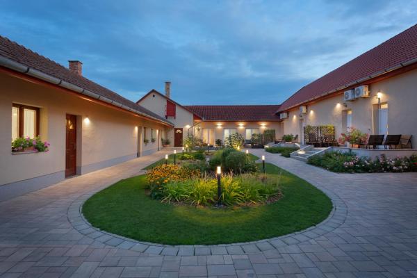 Magister Apartmanház - Bogács