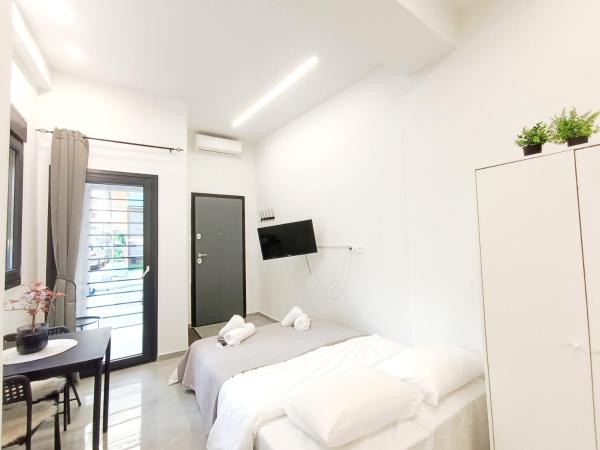 Silver Gray Retreat - Thessaloniki