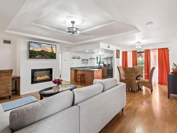 Luxurious Gated Condo In Sabino Cyn, Resort Style Living - Tucson, AZ