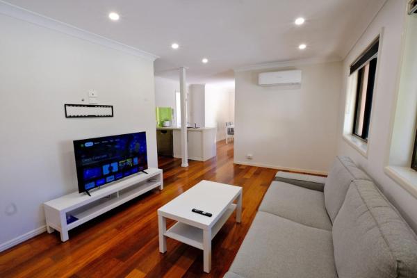 2-bedroom Apt With Terraces - Broadbeach