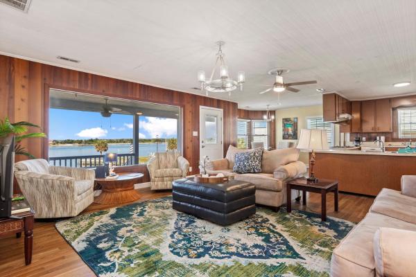 The Indigo Pearl - Swansboro, NC