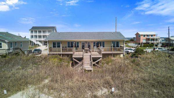 Paradise East By Emerald Isle Realty - Emerald Isle, NC