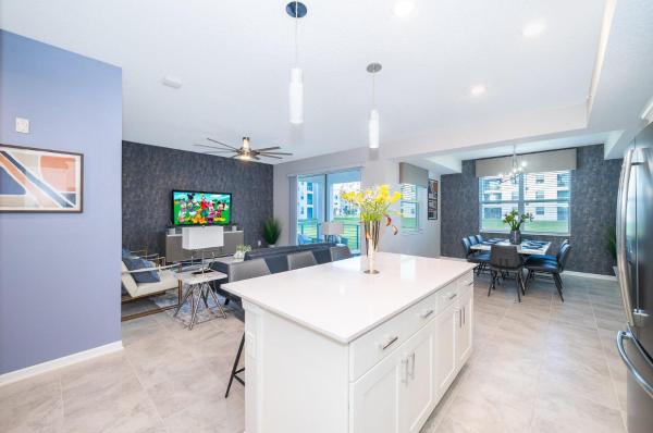 3180-103ef Storey Lake, Condo 2/2 Garden View - Orlando, FL