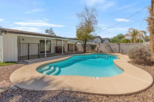 Modern Villa Comphy Stay In Tempe With Pool - Tempe, AZ