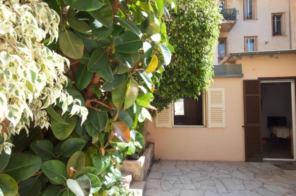 Pavillon Lilly - Plage du Borrigo (Menton)