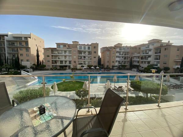 Elysia Park Grand Spa & Wellness Apartment Up To 7 Guests - Paphos
