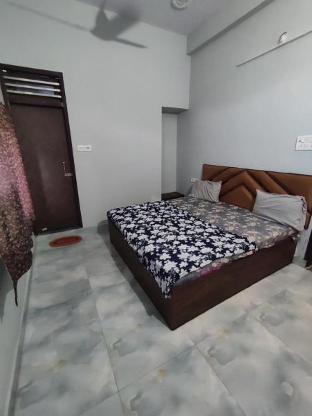 Bansuri Inn - Mathura