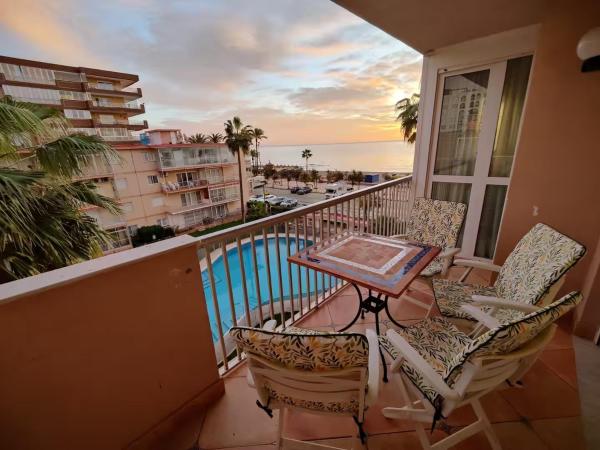 3 Bedroom Apartment By The Beach Line, Porlamar - Fuengirola