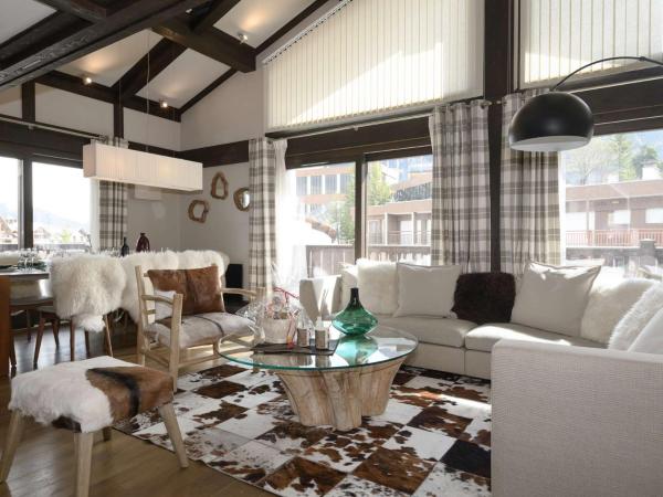 Duplex De 120 M² à Courchevel 1650, Pour 8 Pers., Centre Station, Proche Pistes Avec Cheminée Et Parking - Fr-1-631-161 - Courchevel Le Praz, France