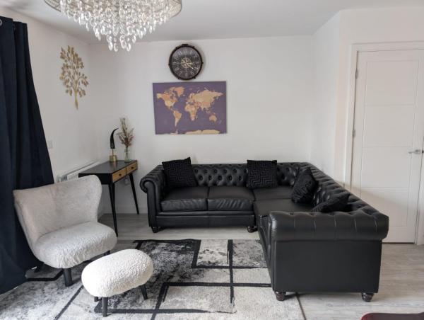 14 Lumb Close - Swindon