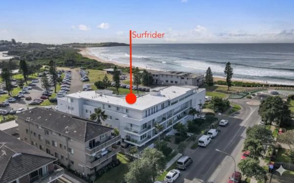 Dee Why Beach - Surfrider Studio 8 - Manly