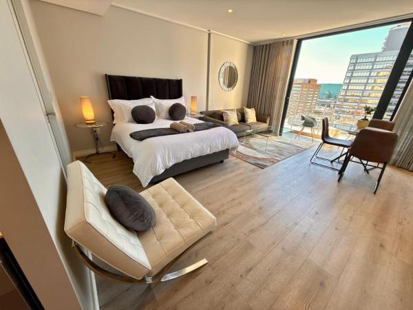 16 On Bree Studio With Balcony & No Load-shedding Cticc & V&a Walk - Cape Town