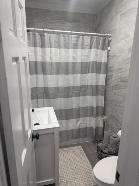 Private Third-floor Attic Apartment - New Haven, CT