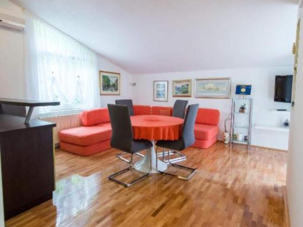 One-bedroom Apartment With Lake View - Ploče
