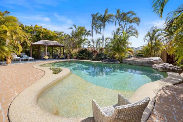 Pelicans Rest Lake Cathie - Pool, Beach, Aircon - Lake Cathie