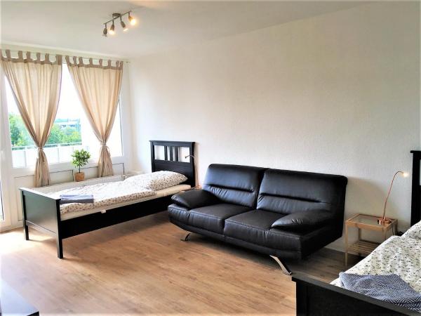 Work And Stay Apartment Balcony - Düsseldorf