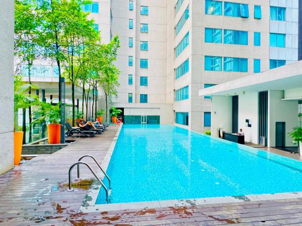 Luxury Mercu Summer Suites Klcc By Jt - Sentul