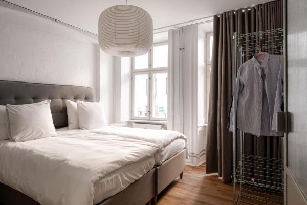 Chic City Pad With Handpainted Art In Great Location By Daniel&jacob's - Aéroport de Copenhague (CPH)