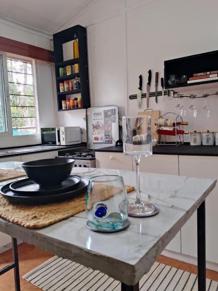 Karen Cottage With Private Garden Wifi - Nairobi