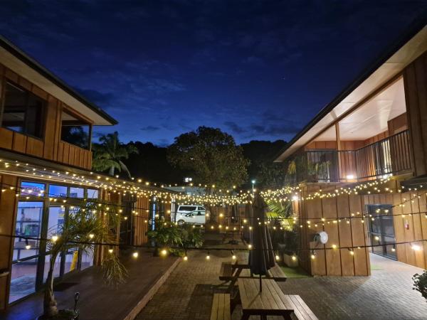 Palm Tree Apartments & Backpackers - Bay of Islands
