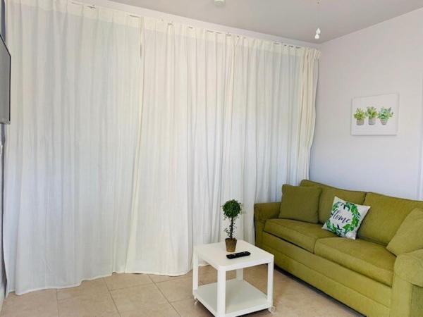 Zen Garden Studio - North Miami Beach, FL