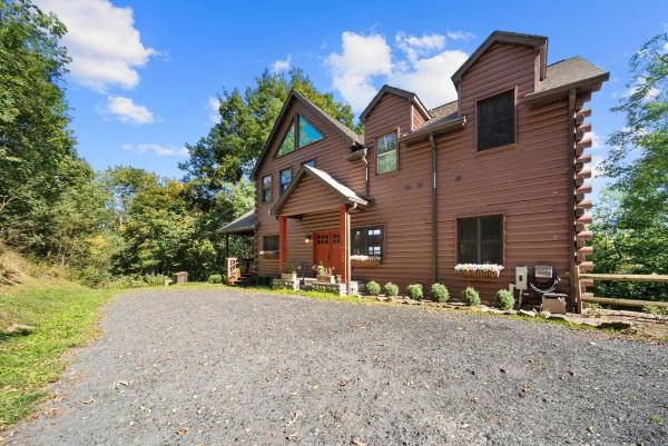 Cranberry View Lodge - Roan Mountain State Park, Roan Mountain