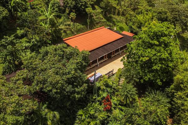 Hermosa Casa Y Cabañas En Barbosa, Antioquia - Barbosa